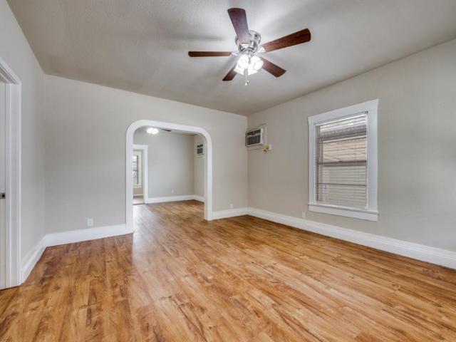 913 W Day St, Denison, TX 75020 | MLS #21232 | Compass