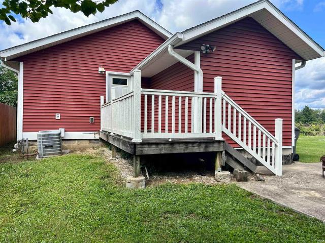 913 W Gourley Pike