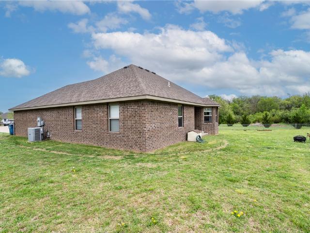 913 Windsor Court
