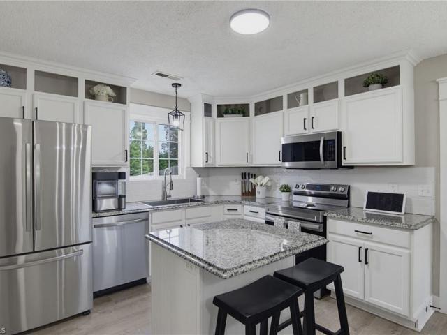 913 Topsail Drive