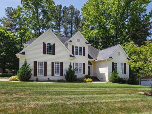 913 Tanworth Dr, Raleigh, NC 27615