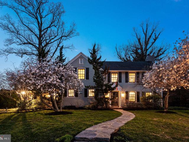 913 Twyckenham Rd, Media, PA 19063 | MLS #PADE2110 | Compass