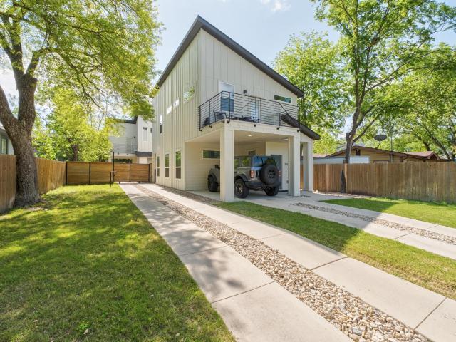 913 Valdez ST # A & B