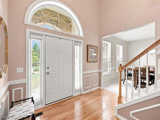 9144 Oakview Court