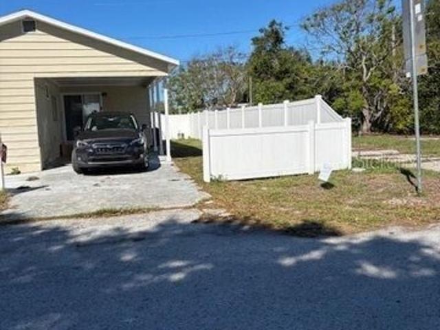 9145 Rally Ln, Holiday, FL 34690