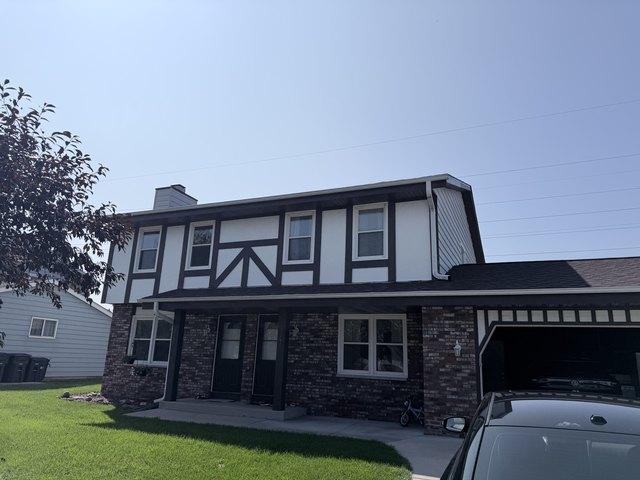 9145 W Allerton Ave, Greenfield, WI 53228