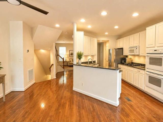 9147 Cascade Falls Drive