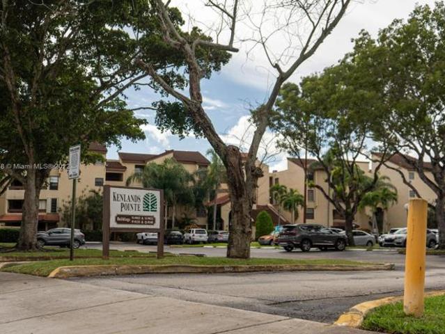 9140 123rd Ct SW #208 Q, Miami, FL 33186