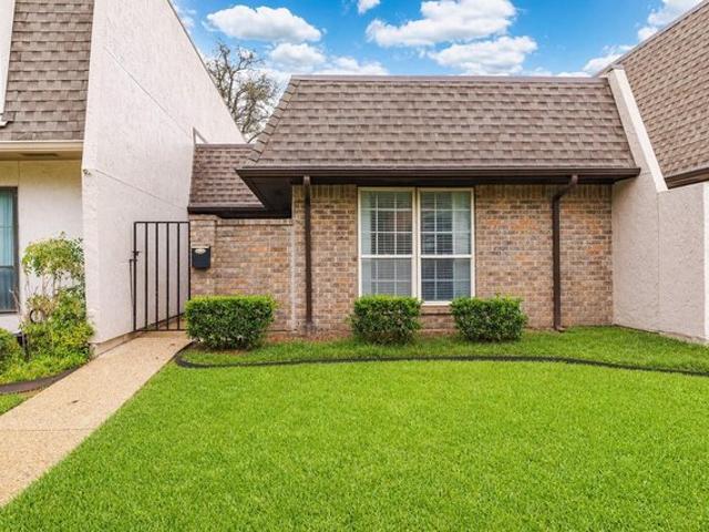 9142 Emberglow Ln, Dallas, TX 75243