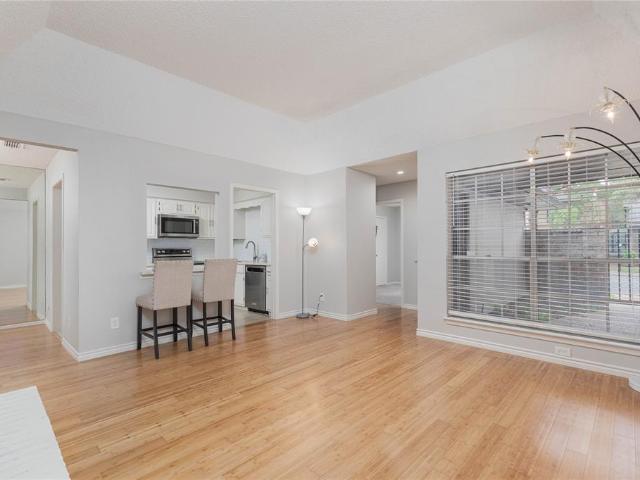 9142 Emberglow Ln, Dallas, TX 75243 | MLS #21245