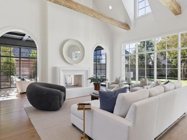 9143 Bluff Hollow Court