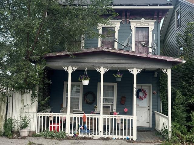 914 4th Avenue