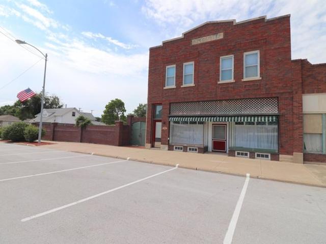 914 8th St, Duncan, NE 68634