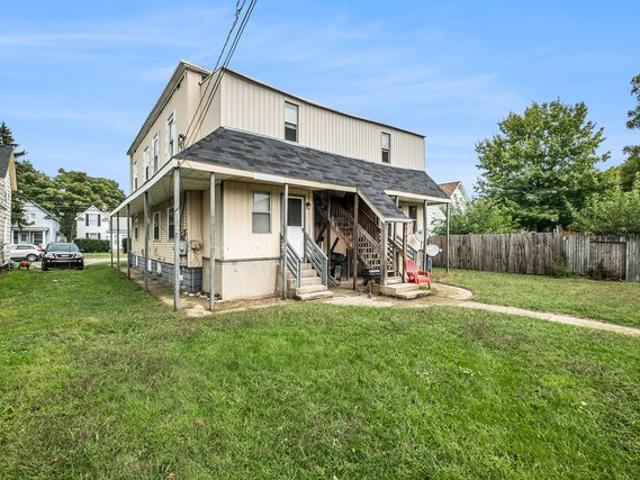 914 Courtney St NW, Grand Rapids, MI 49504