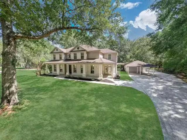 914 Commons Way Ct, Huffman, TX 77336
