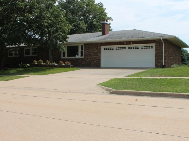 914 Cherry Drive