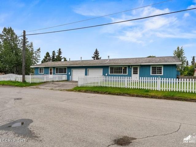 914 Boyd St, Anchorage, AK 99501
