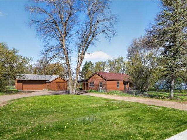 914 Beech St, Brainerd, MN 56401