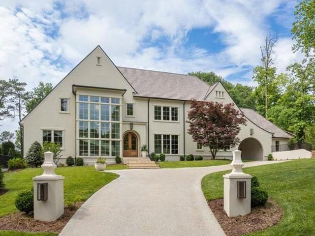 914 Buckingham Cir NW, Atlanta, GA 30327