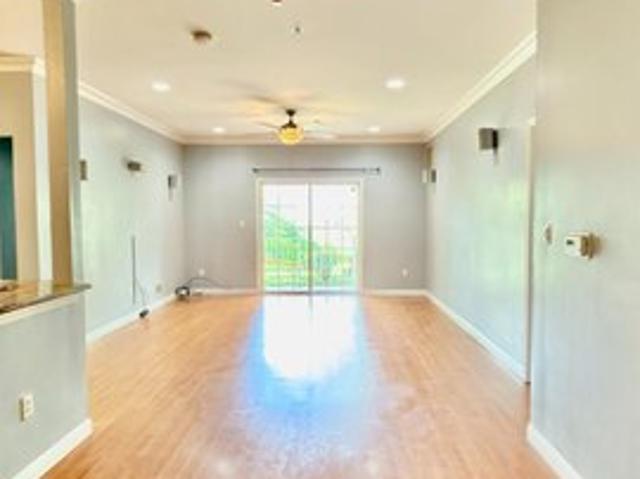 914 Del Negro Ct, South Plainfield, NJ 07080