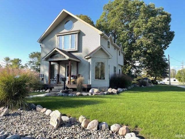 914 E King St, Garrett, IN 46738