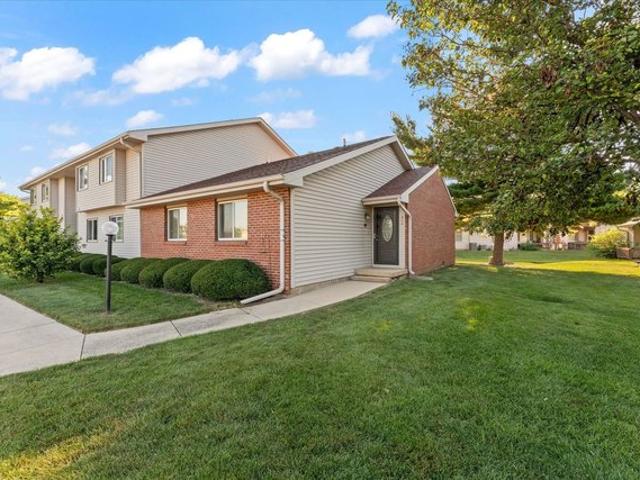 914 Kara Dr Unit 914, Champaign, IL 61822
