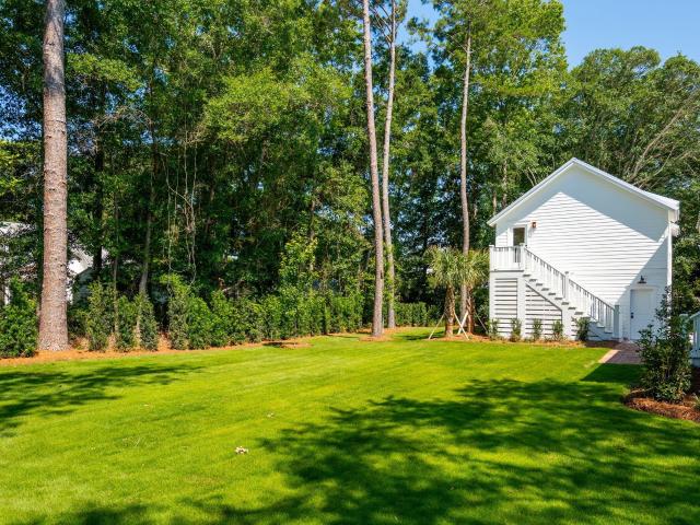 914 Lakeview Drive