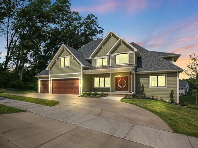 914 Lillian Russell Ct, Crown Point, IN 46307