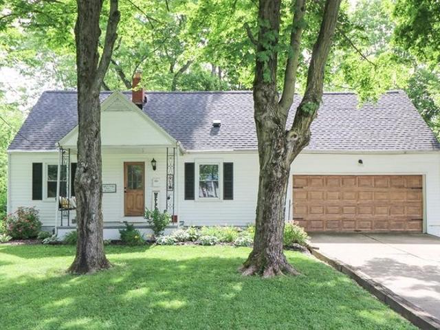 914 Mayflower Dr, Mansfield, OH 44905