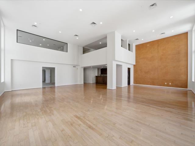 914 Main Street 1101