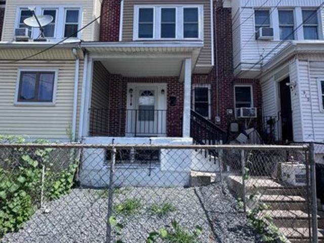 914 N 19th St, Camden, NJ 08105