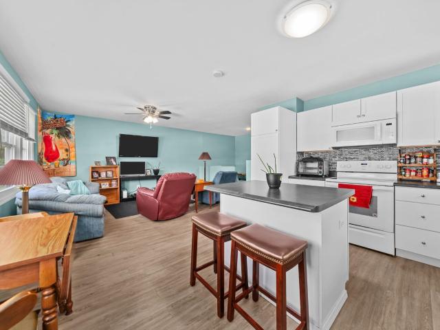 914 N Crestview Trail