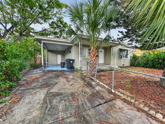 914 N K St, Lake Worth, FL 33460