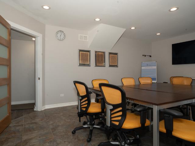 914 N Lake Street # 3