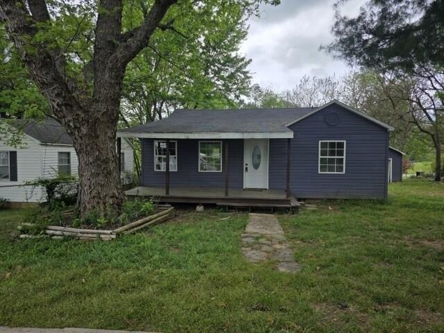 914 N Spruce St, Harrison, AR 72601