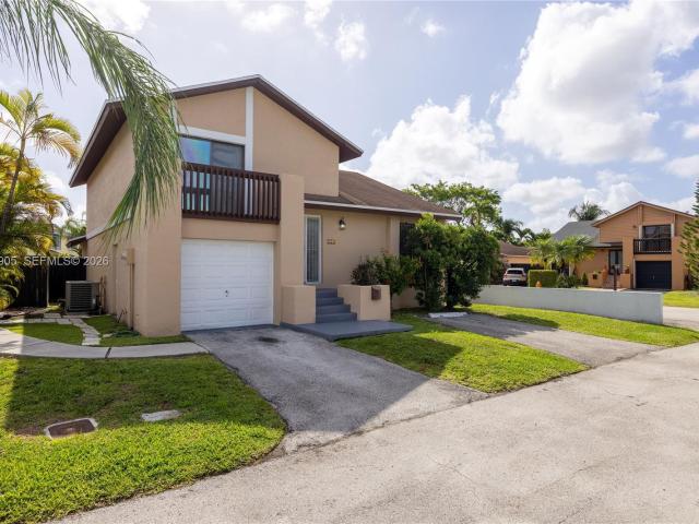 914 NW 106th Ave Cir, Miami, FL 33172 | MLS #A11994 | Compass
