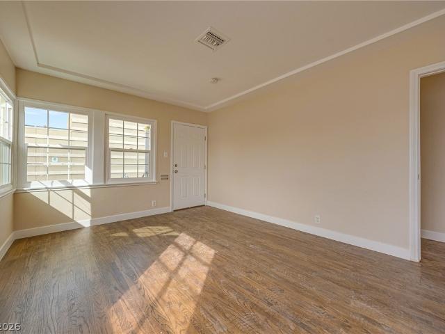 914 S 4th Street 2