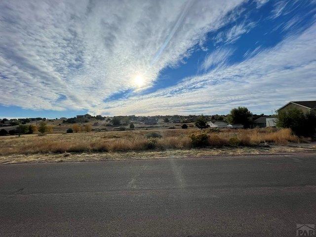 914 S Greenway Ave, Pueblo West, CO 81007