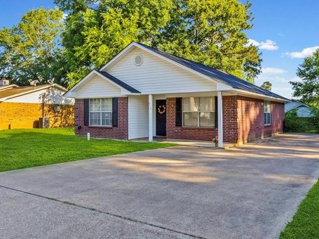 914 Shumard Oak St, Nacogdoches, TX 75964