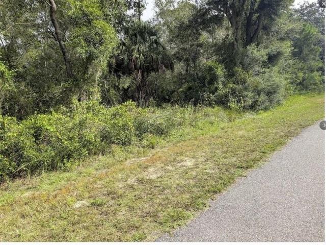 914 Poinciana Dr, Indian Lake Estates, FL 33855