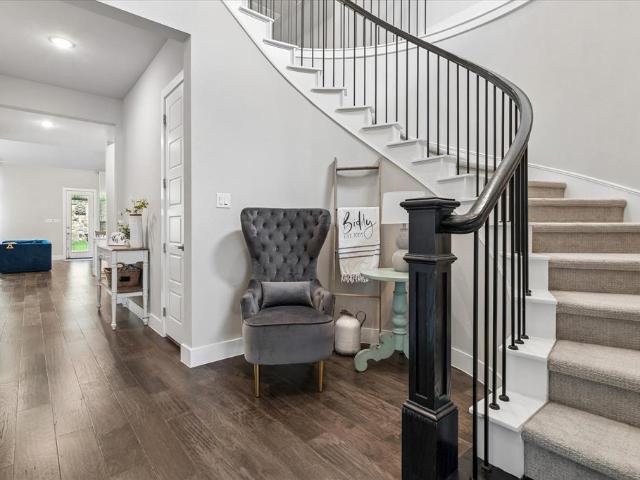 914 Paradise Lane