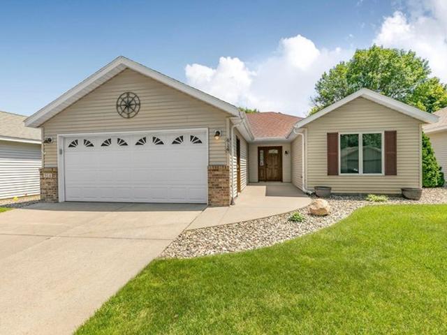 914 Willow Grove Cir, Waite Park, MN 56387