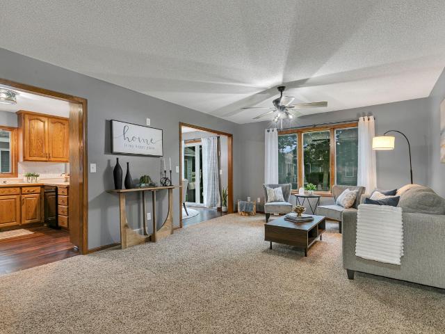 914 Willow Grove Circle