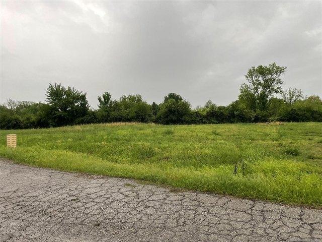 9154 E Pine Creek St, Catoosa, OK 74015