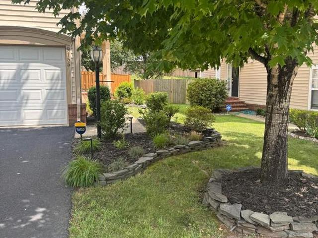 9155 Ribbon Falls Loop
