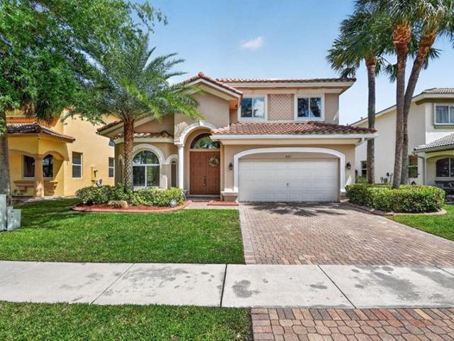 9157 Citrus Isle Ln, Lake Worth, FL 33467