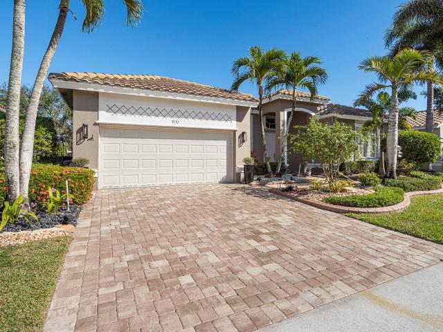 9151 Caserta St, Lake Worth, FL 33467 | MLS #R11153 | Compass