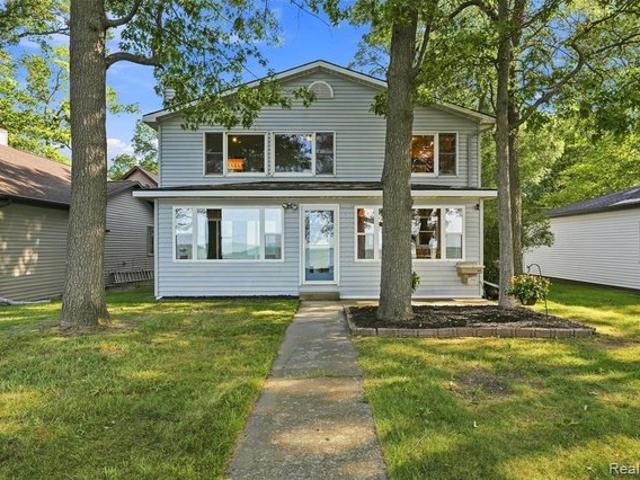 9151 Point Charities Ave, Caseville, MI 48755