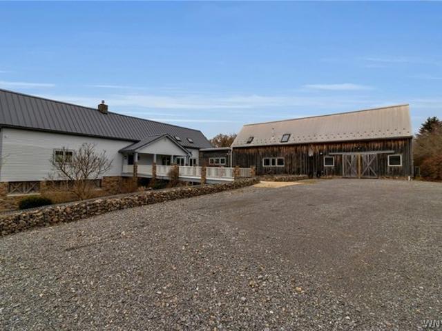 9151 Shepard Rd, Batavia, NY 14020