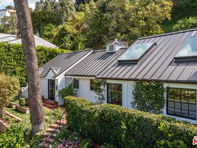 9151 Warbler Pl, Los Angeles, CA 90069